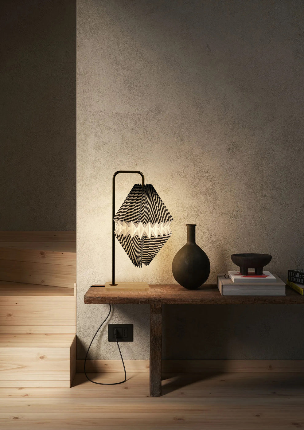 Ivory Pulse – Diagonal Stripe Origami Lamp – SENŌRi